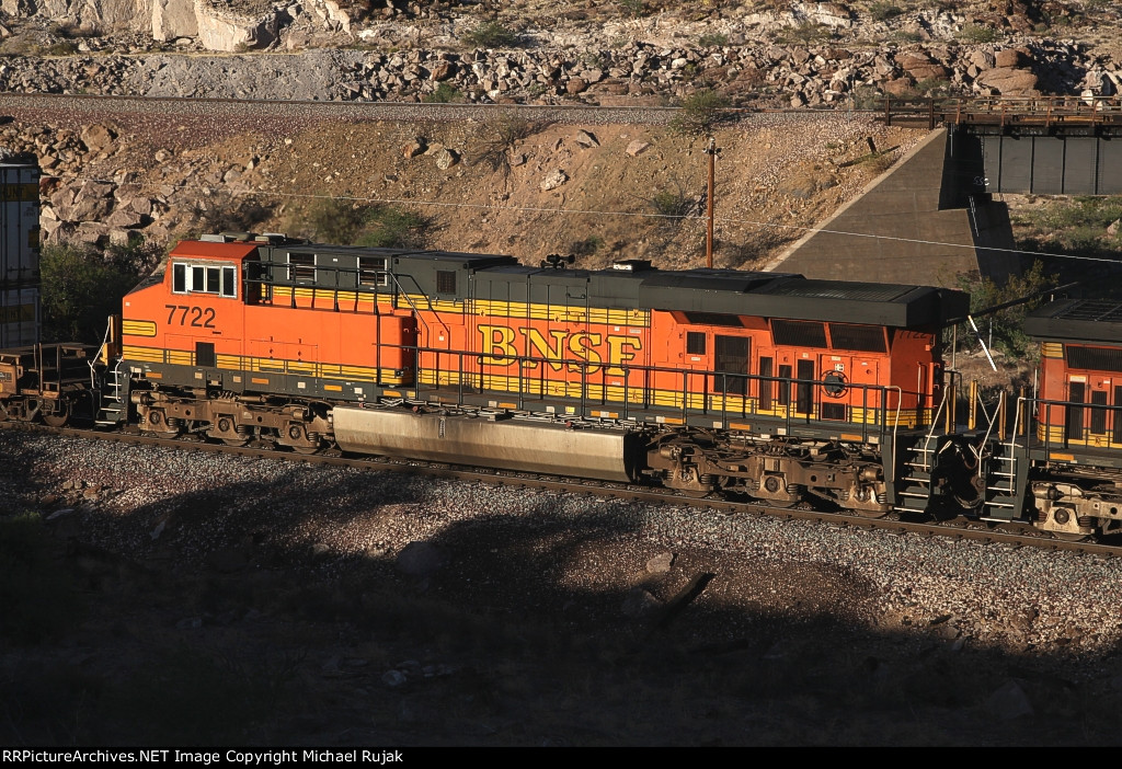 BNSF 7722